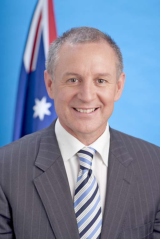 Premier to retire - The Border Watch