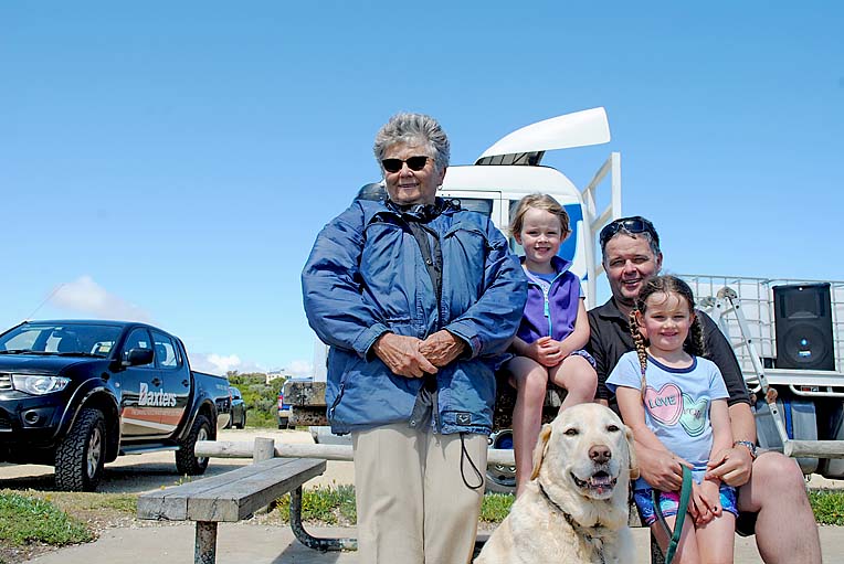 'Quacker' event held at Beachport Salt Lake - The Border Watch