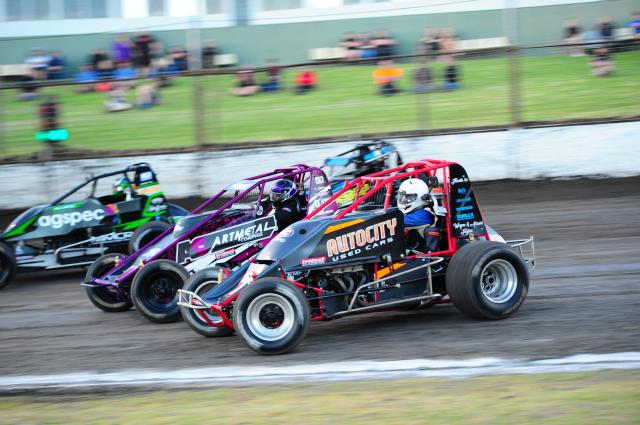 Wingless Sprints put on a show - The Border Watch