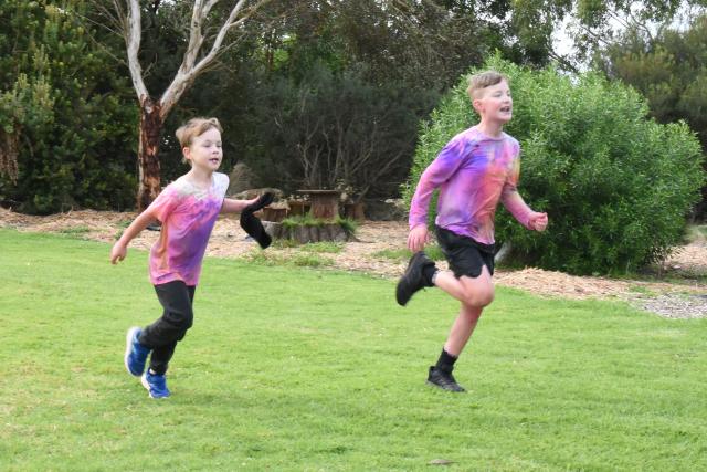 Yahl comes alive with colour - The Border Watch