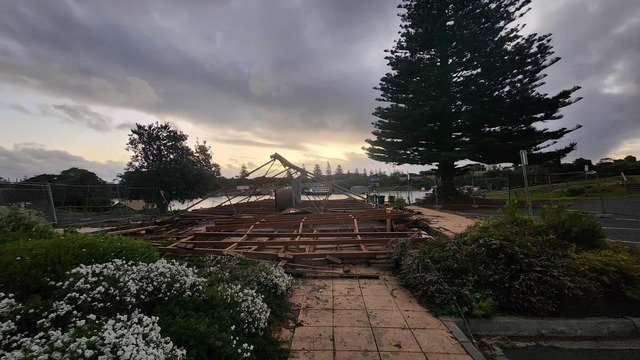 Nelson farewells historic landmark - The Border Watch