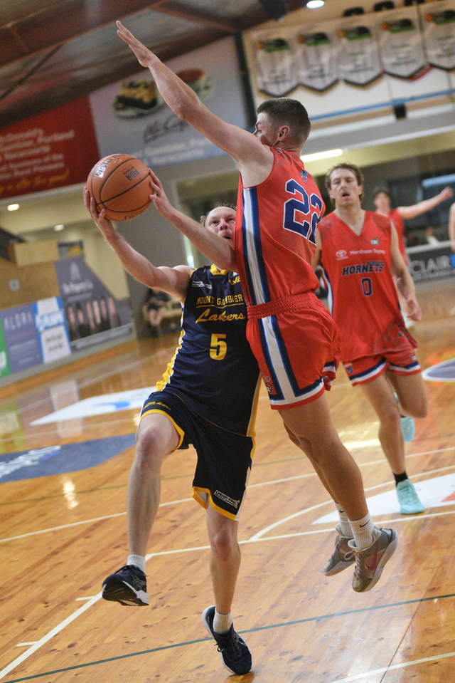 Lakers through to big dance - The Border Watch